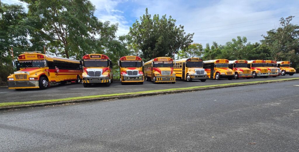 Excursiones y Turismo en PR - La Esperanza Bus Line